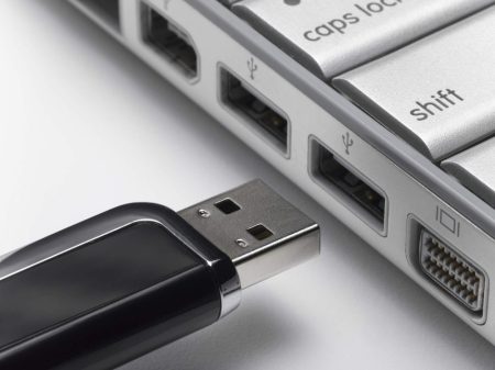 How To Create A Bootable Windows 10 USB Drive with Microsoft's Media ...